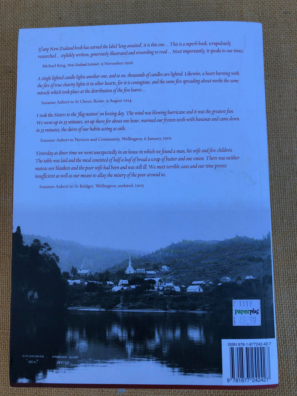 The Story of Suzanne Aubert - Jessie Munro – Nikau Books